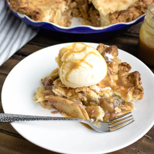 Caramel Apple Pie - Sweet Beginnings Blog